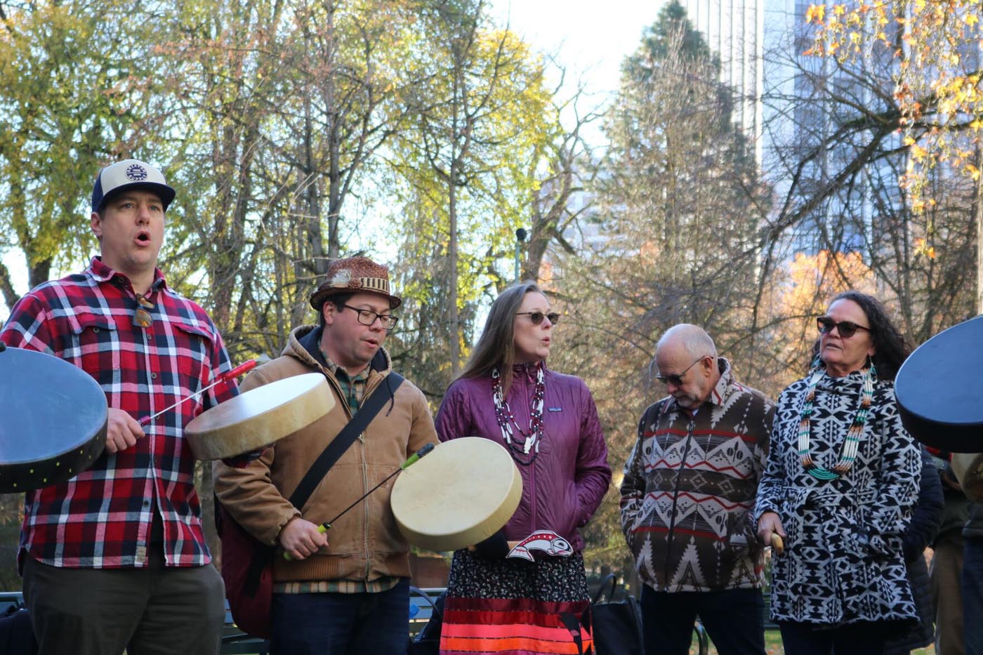 Grand Ronde tribe protests PGE efforts to condemn land at Willamette ...